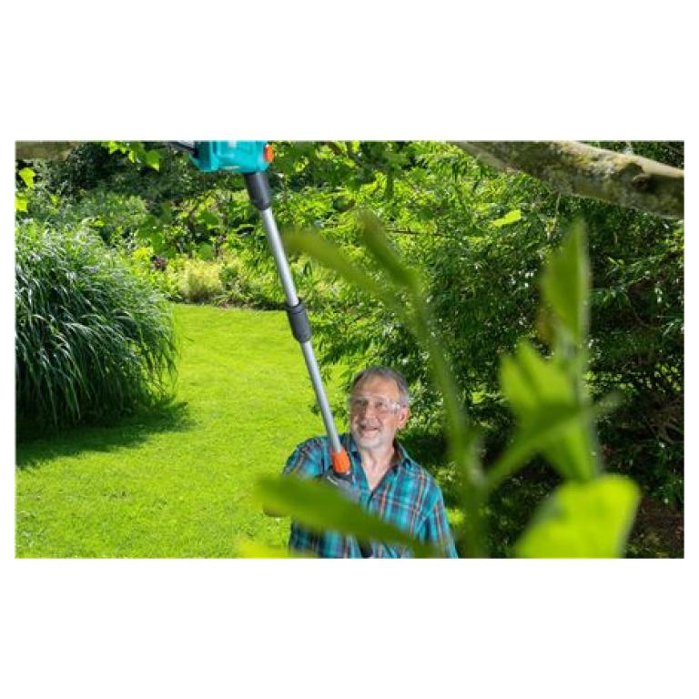 Akuga oksasaag Gardena TCS20 teleskoopvarrega (koos aku ja laadijaga)